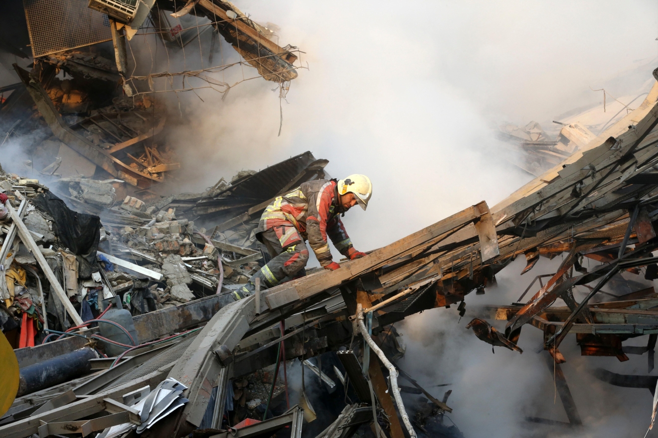 1c7cd5cf-ca42-44b4-89e9-4b9518ecfc6e-Iran_Fire__mfurmankval.com_8.jpg ...