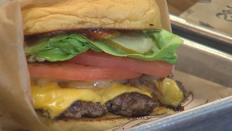 Howdy Burger opens at Mother Road Market | KTUL